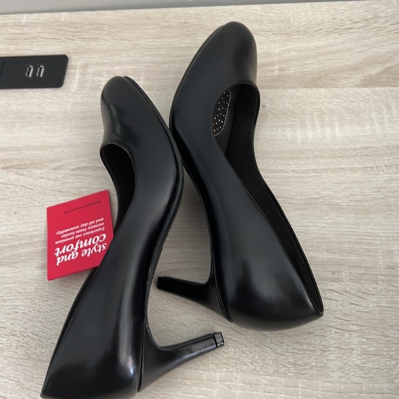 dexflex comfort | Shoes | Dexflex Comfort Heels | Poshmark